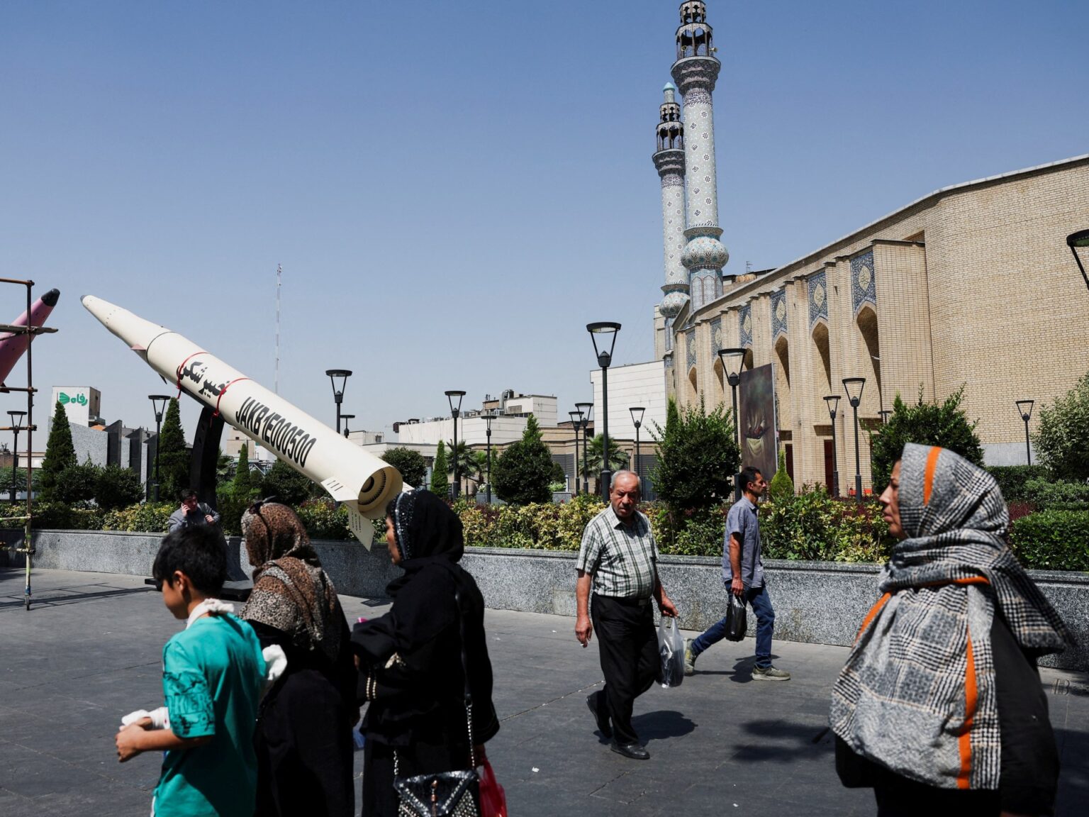 UAE to Unlock Frozen Iranian Funds Amid US Ceasefire Push – MILLENNIUM ...