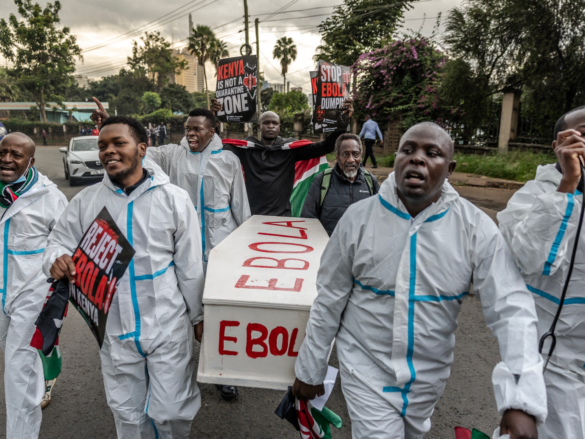 Protesters Use ‘Ebola Coffin’ to Rally Against Proposed US Quarantine ...