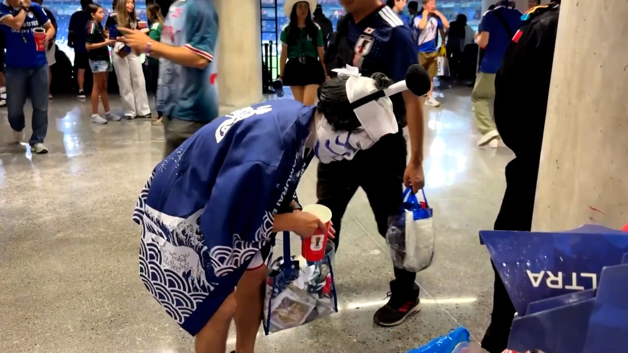 Japanese Fans Show Exceptional Sportsmanship by Cleaning Stands After ...